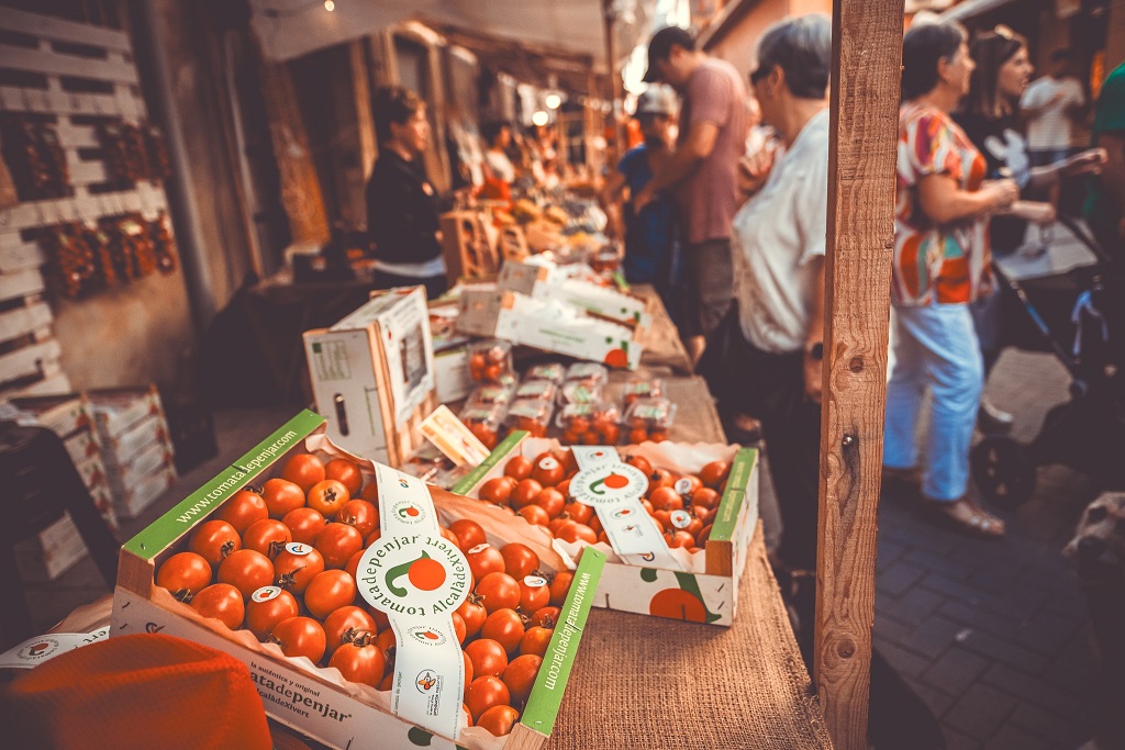 Todo preparado para la Fira de la Tomata de Penjar de Alcalà